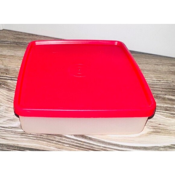 Tupperware | Kitchen | Tupperware Red Clear Square Away Sandwich Lunch ...